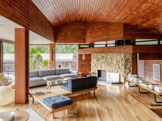 7 bedroom detached house for sale