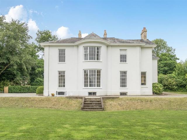 7 bedroom detached house for sale