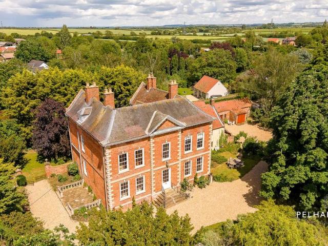 7 bedroom detached house for sale