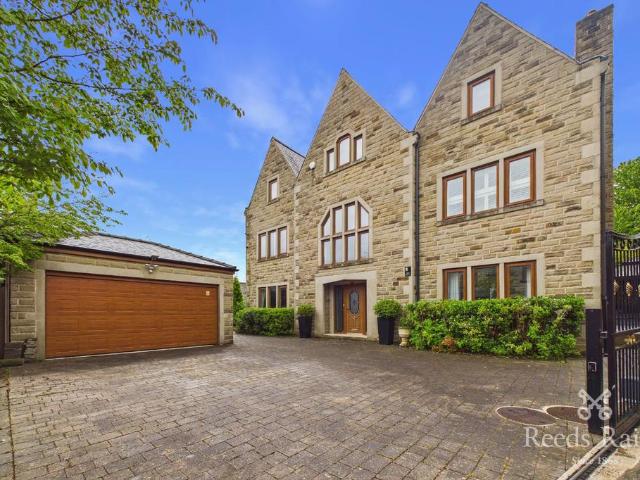 7 bedroom detached house for sale