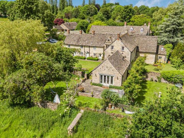 7 bedroom detached house for sale