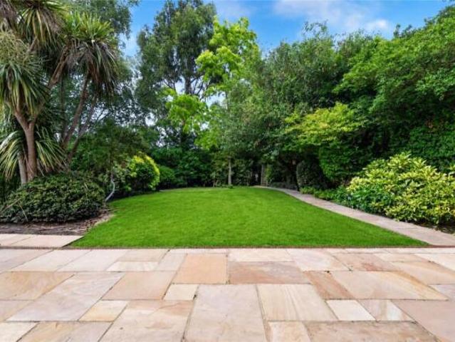 7 bedroom detached house for sale in Church Mount, Hampstead Garden Suburb, London, N2