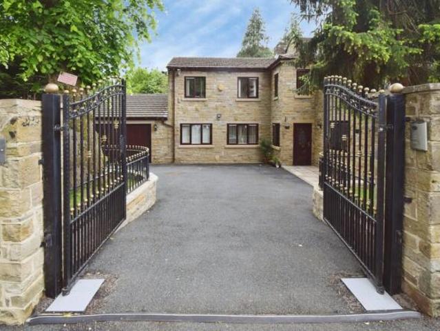 7 bedroom detached house for sale in Chellow Lane, Bradford, BD9