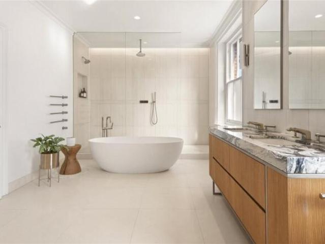 7 bedroom detached house for sale in Clifton Road, Wimbledon, London, SW19