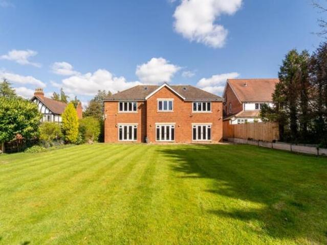 7 bedroom detached house for sale in Alderbrook Road, Solihull, B91