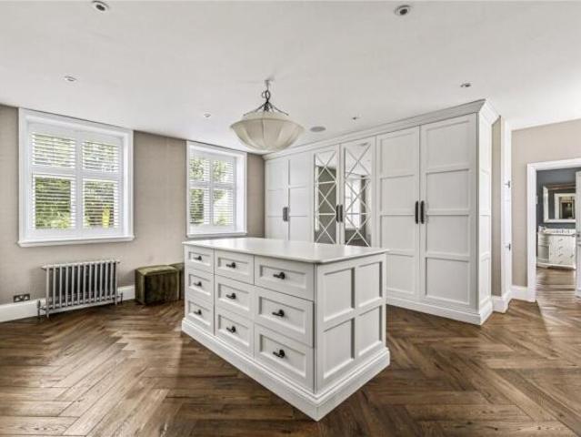 7 bedroom detached house for sale in Godden Green, Sevenoaks, Kent, TN15