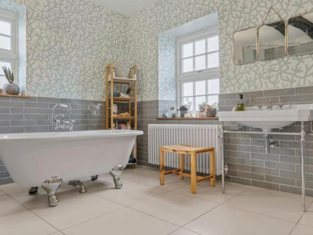 7 bedroom detached house for sale in Golborne Road, Winwick, WA2