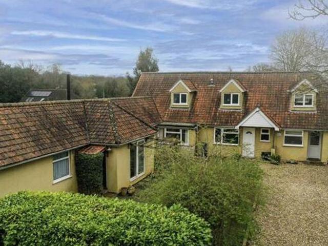 7 Bedroom Detached House For Sale In Frilsham, Berkshire