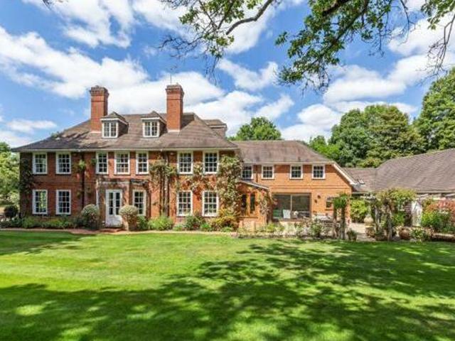 7 Bedroom Detached House For Sale In Hook, Hampshire