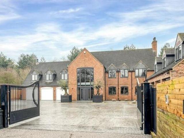 7 Bedroom Detached House For Sale In Heath Road, Bagworth