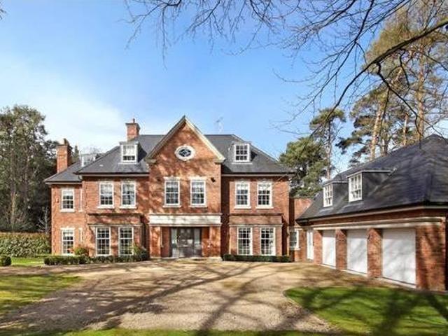 7 bedroom detached house for sale in Heathfield Avenue Sunninghill SL5 SL5