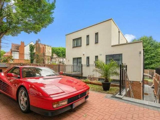 7 bedroom detached house for sale in Mapesbury Road London NW2