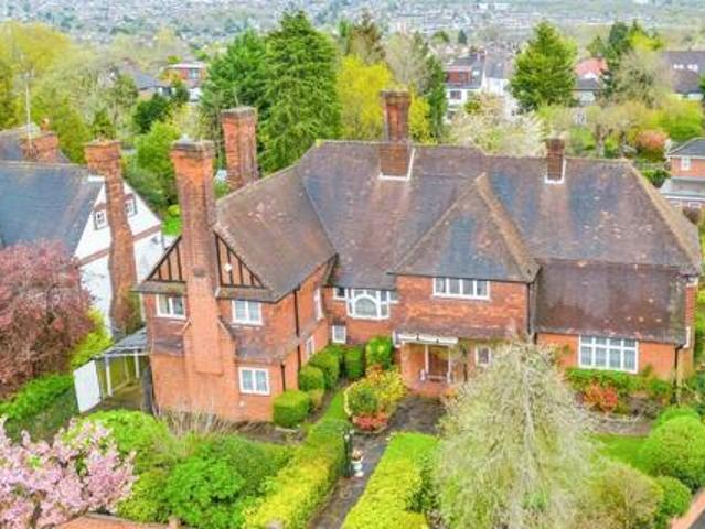 7 Bedroom Detached House For Sale In New Barnet