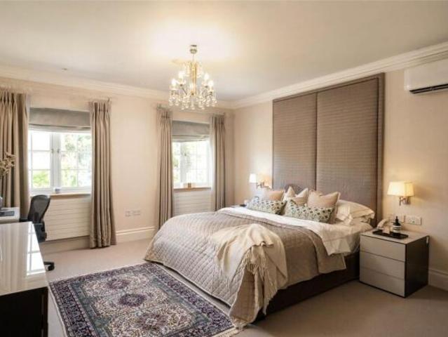 7 bedroom detached house for sale in Sheldon Avenue, Highgate, London, N6
