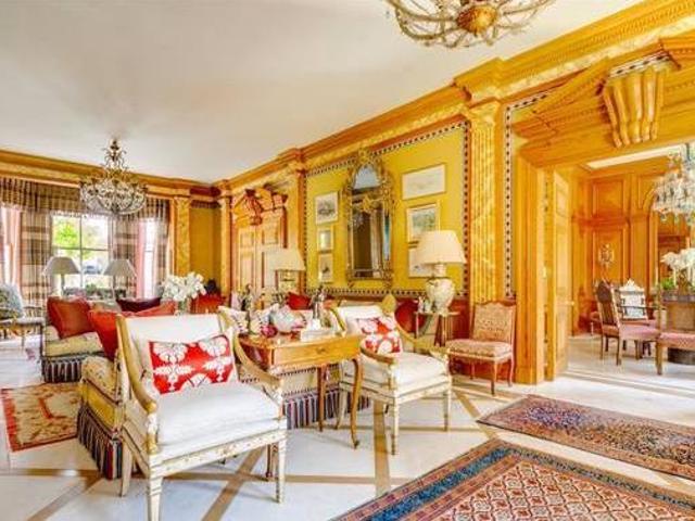 7 bedroom detached house for sale in Phillimore Gardens London W8 W8
