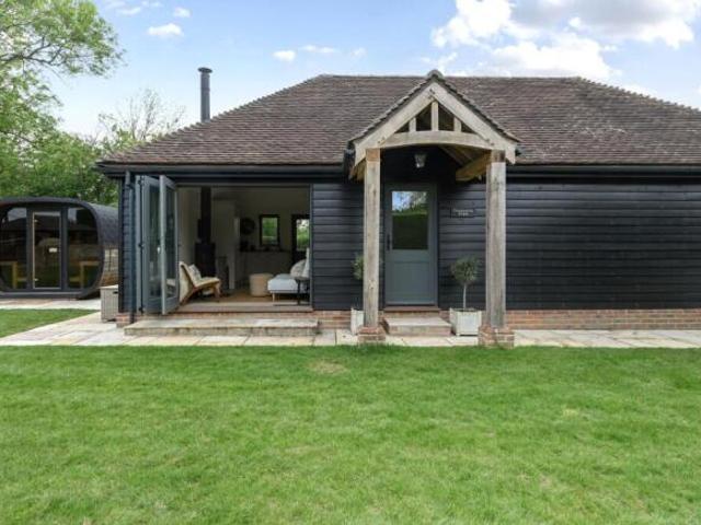 7 bedroom detached house for sale in Marden, Kent, TN12
