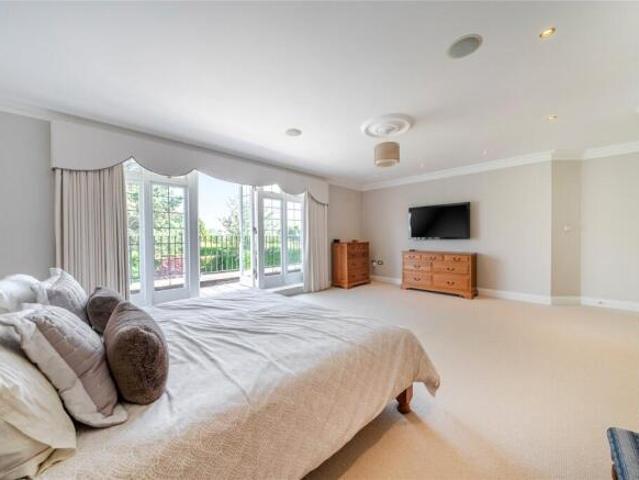 7 bedroom detached house for sale in Worlds End Lane, Orpington, BR6