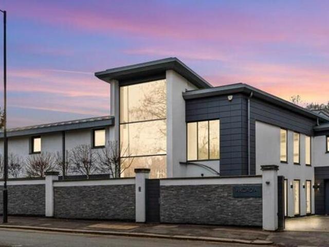 7 Bedroom Detached House For Sale In Wimbledon