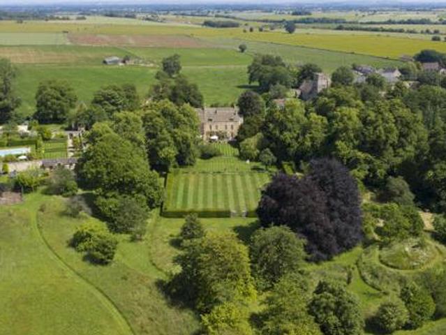 7 Bedroom Detached House For Sale In Tormarton