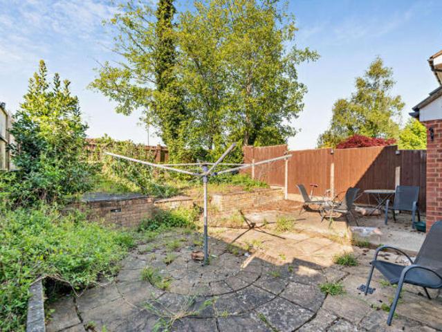 7 bedroom detached house for sale in The Brackens, Basingstoke, RG22 4QU, RG22