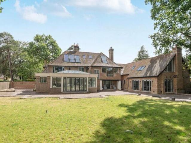 7 bedroom detached house for sale in The Spinney, Southampton, SO16