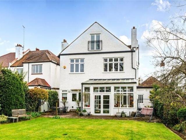 7 bedroom detached house for sale in Vallance Road, London, N22