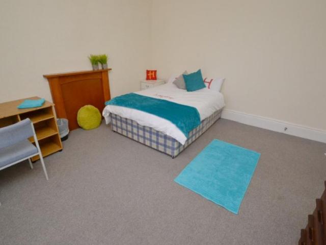 7 bedroom Detached house To Let