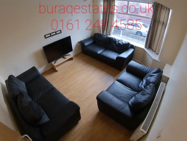 7 bedroom detached house to rent