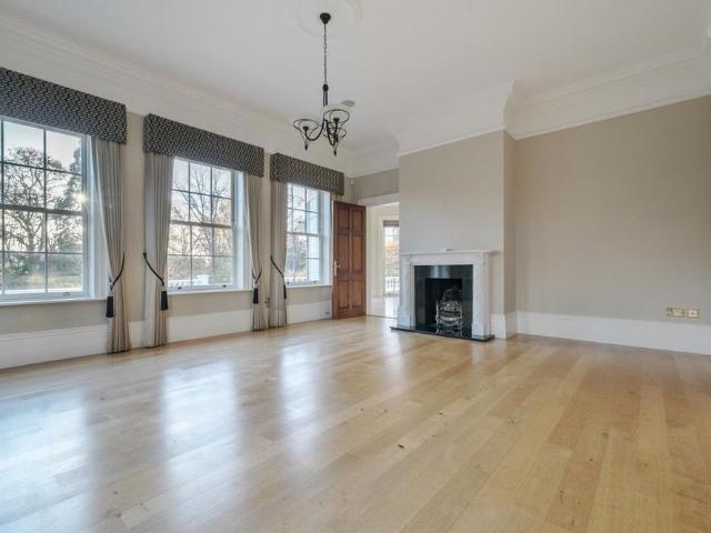 7 bedroom detached house to rent