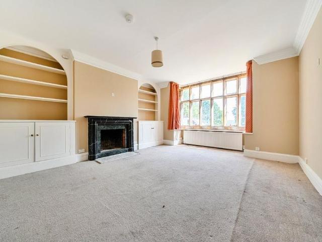 7 bedroom detached house to rent