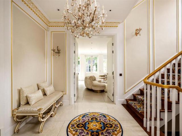 7 bedroom detached house to rent
