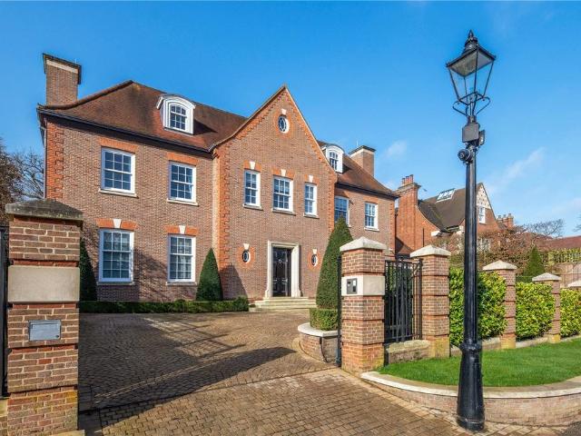 7 bedroom detached house to rent