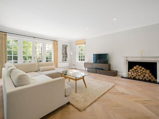 7 bedroom detached house to rent