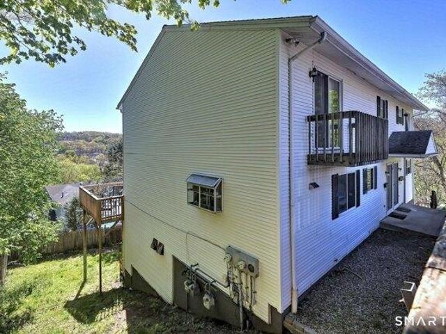7 bedroom, Derby CT 06418 103073604