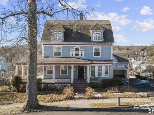7 bedroom, Derby CT 06418 103100938