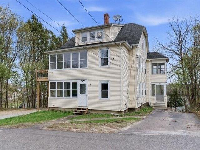 7 bedroom, Dudley MA 01571 LS102825017