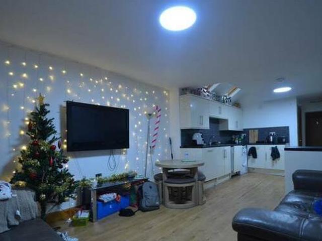 7 bedroom end of terrace house for rent in 2023 2024 ACADEMIC YEAR Lovely 7 Double Bedroom 3 Bathro