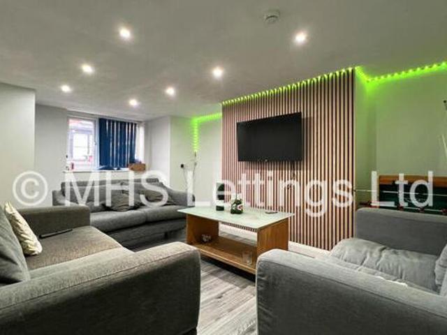 7 Bedroom End Of Terrace House For Rent In Leeds