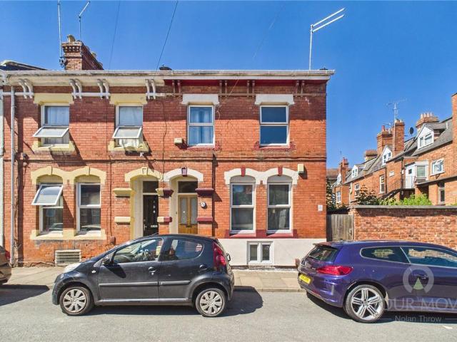 7 bedroom end of terrace house for sale
