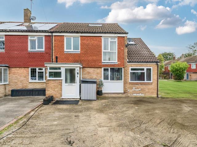 7 bedroom end of terrace house for sale