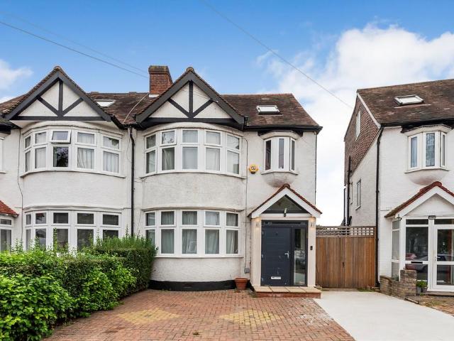 7 bedroom end of terrace house for sale