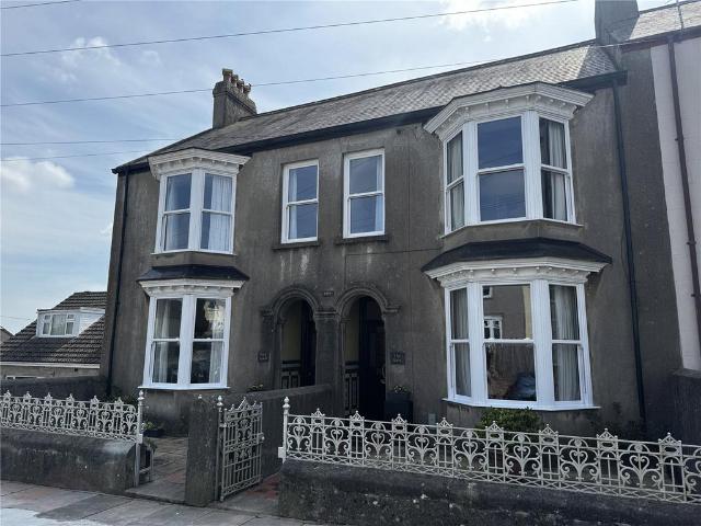 7 bedroom end of terrace house for sale