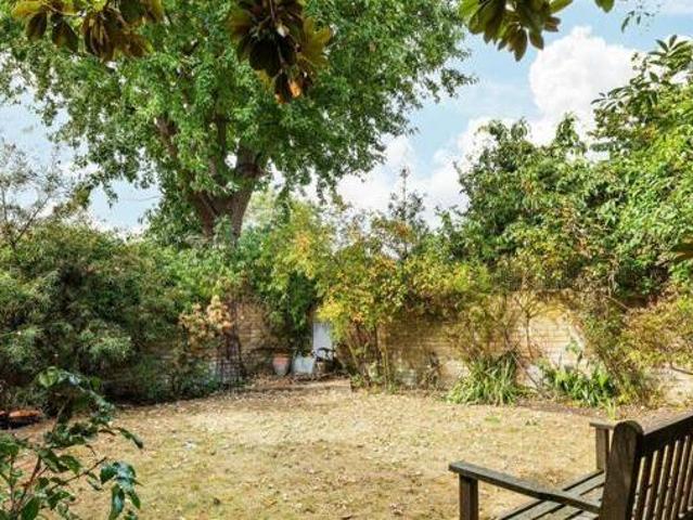 7 Bedroom End Of Terrace House For Sale In London