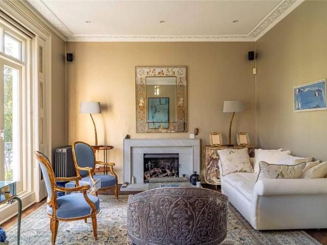 7 bedroom end of terrace house to rent