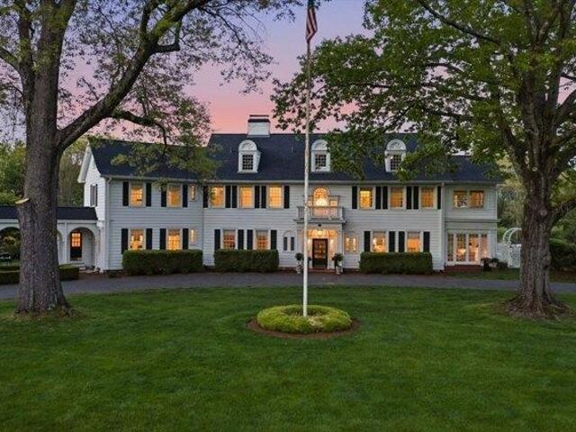 7 bedroom, East Longmeadow MA 01028 105108888