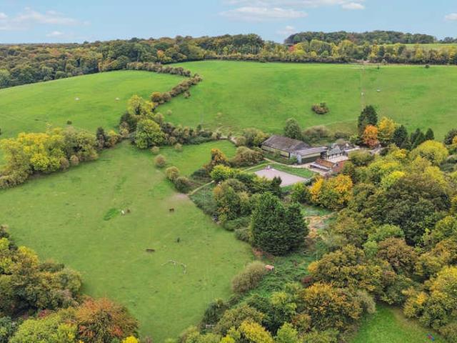 7 Bedroom Equestrian Facility Character Property