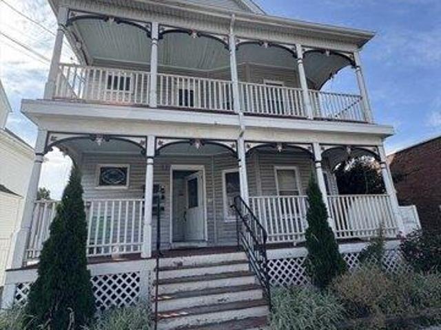 7 bedroom, Everett MA 02149 102442846