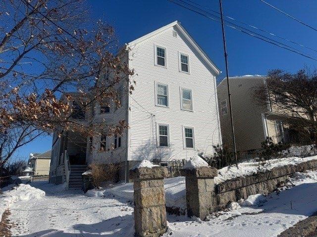 7 bedroom, Fall River MA 02720 LS102477247