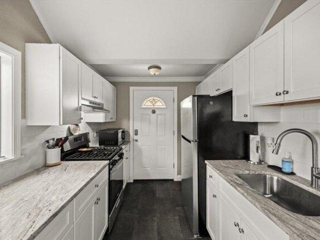 7 bedroom, Fall River MA 02721 105116859