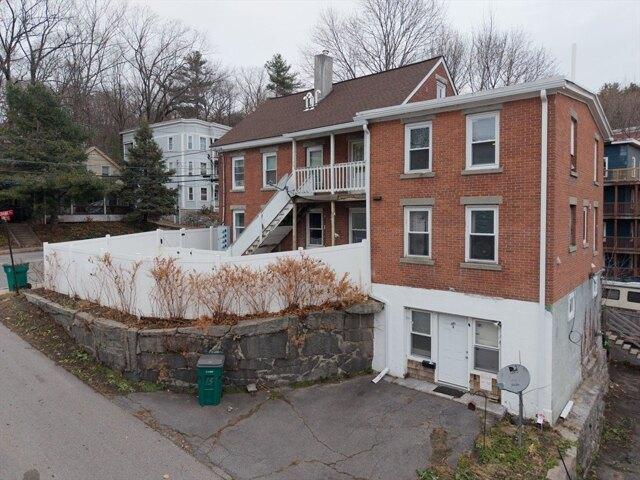 7 bedroom, Fitchburg MA 01420 LS103072462